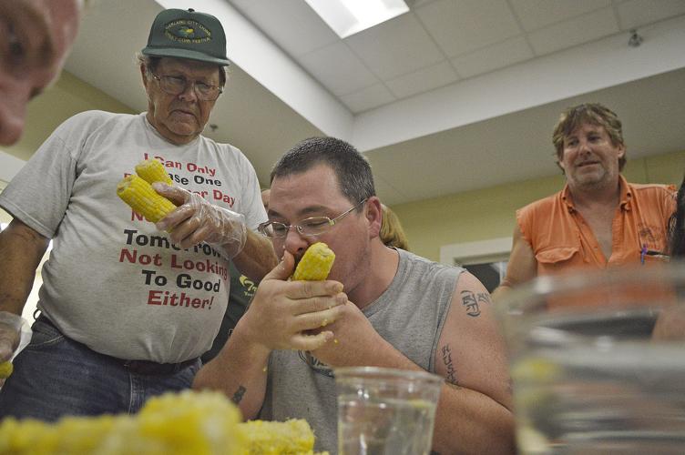 Oakland City Sweet Corn Festival corn eating contest | | pdclarion.com