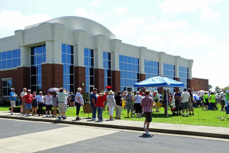 Kiesel offers preview of total solar eclipse | Community | pdclarion.com