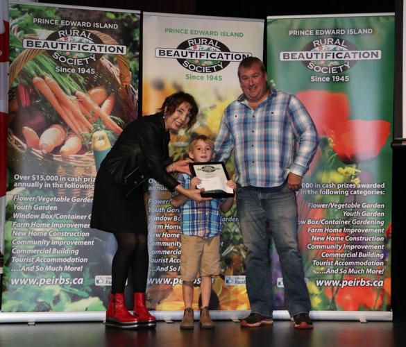 Clinton farm home captures rural beautification top award | Island ...