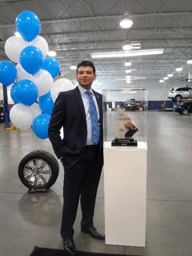Peoria Acura dealership honored for outstanding service | Feature ...