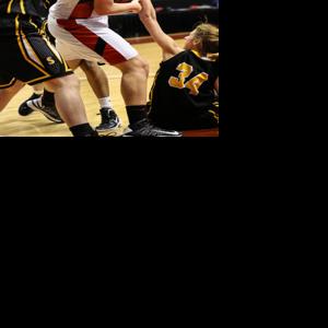 Liberty girls fall in semis | Sports | peoriatimes.com