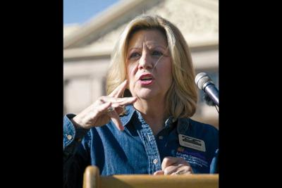 COVID-19 is creating communication barriers for the deaf community ...