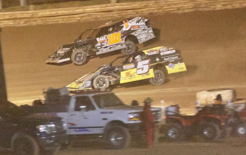 Wisecarver and Bollinger claim $1,500 feature wins at Midway | Sports ...