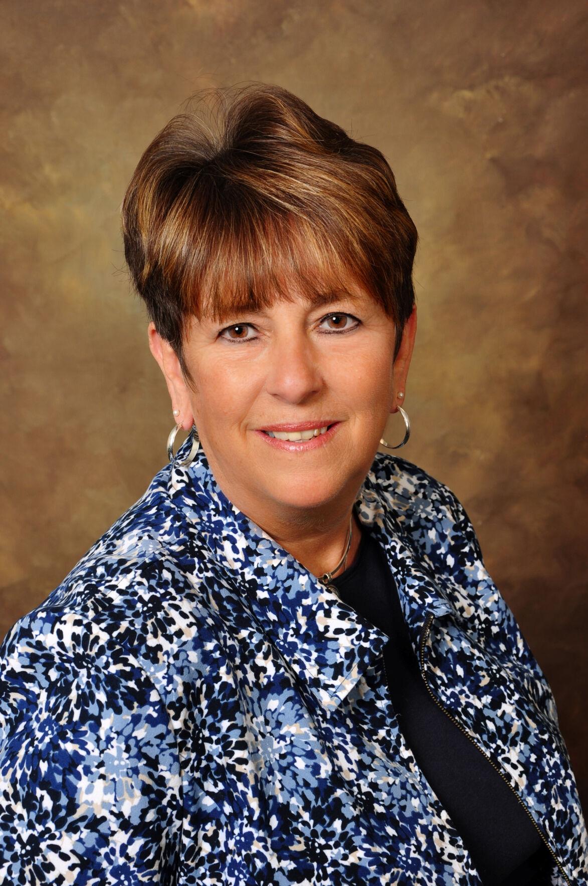 Vice president of operations retiring from Logansport Savings Bank ...