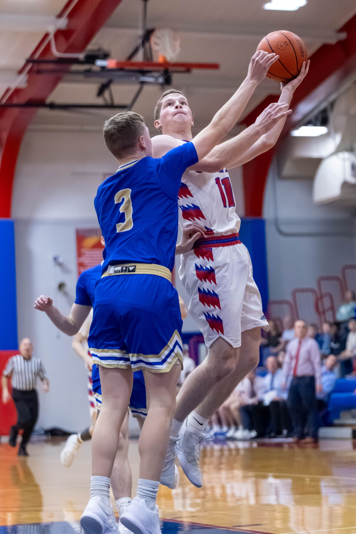 FRIDAY NIGHT HOOPS: Comets hold off Bluejays for HNAC win | Sports ...