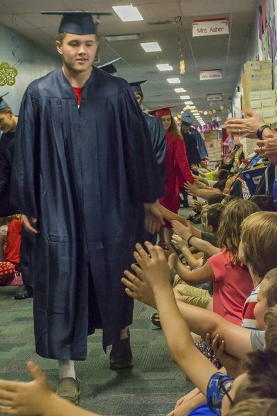 GETTING POMPED: Lewis Cass High School seniors prepare for graduation ...