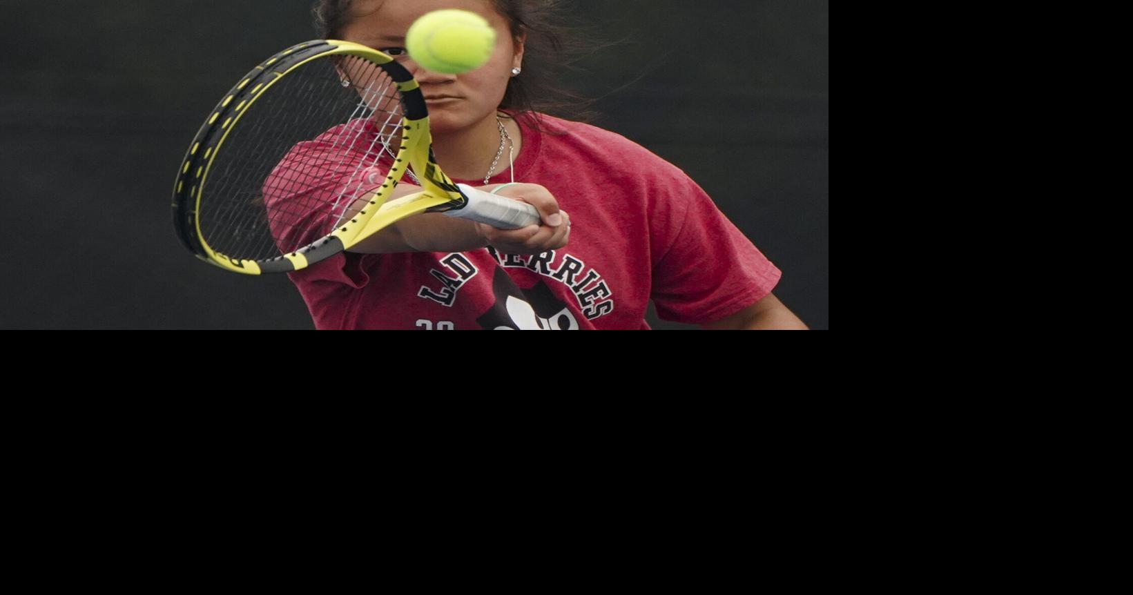 PHOTOS: Logan tennis competes in sectional | Gallery | pharostribune.com