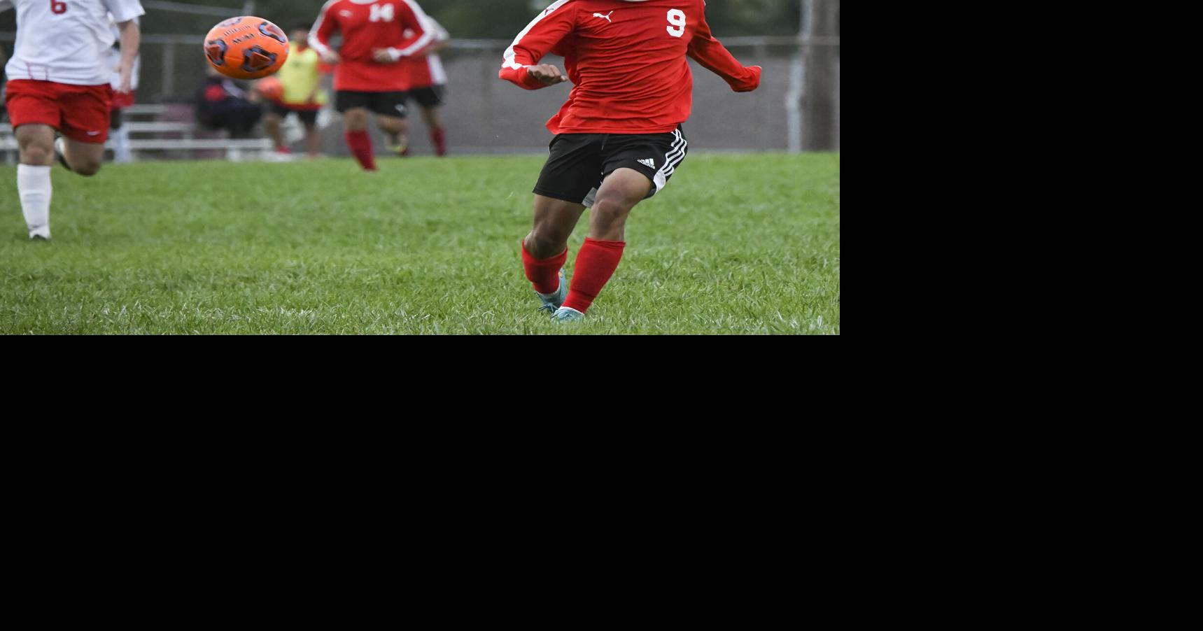 PHOTOS: Logan soccer gets win over Kokomo | Gallery | pharostribune.com