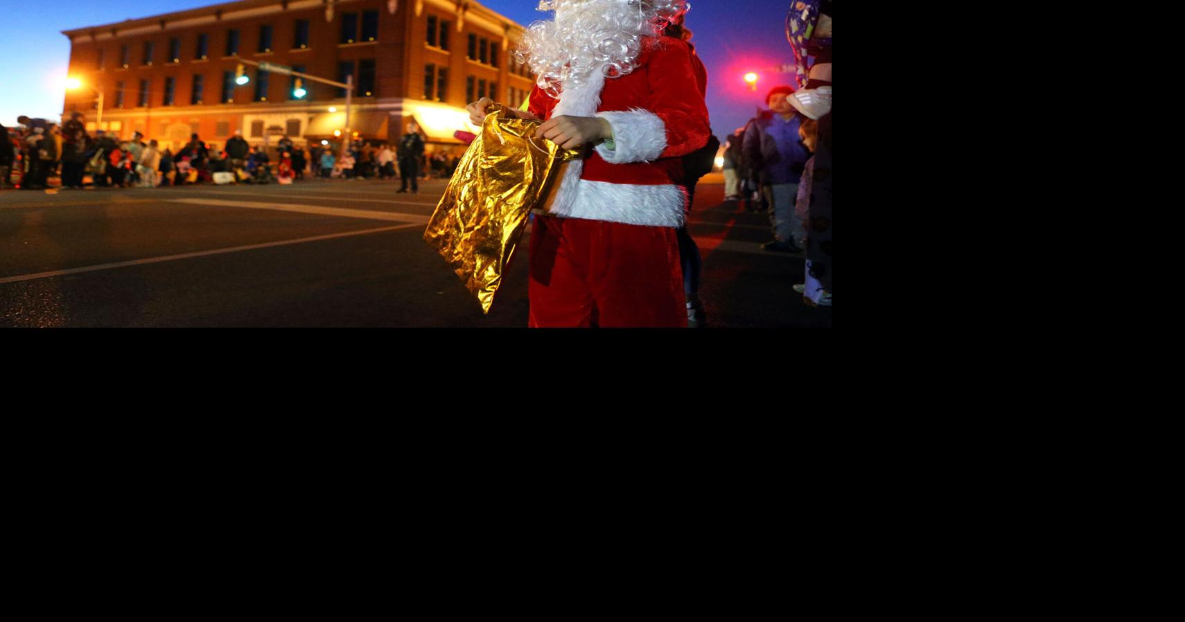 PHOTOS: Peru Christmas | Gallery | pharostribune.com