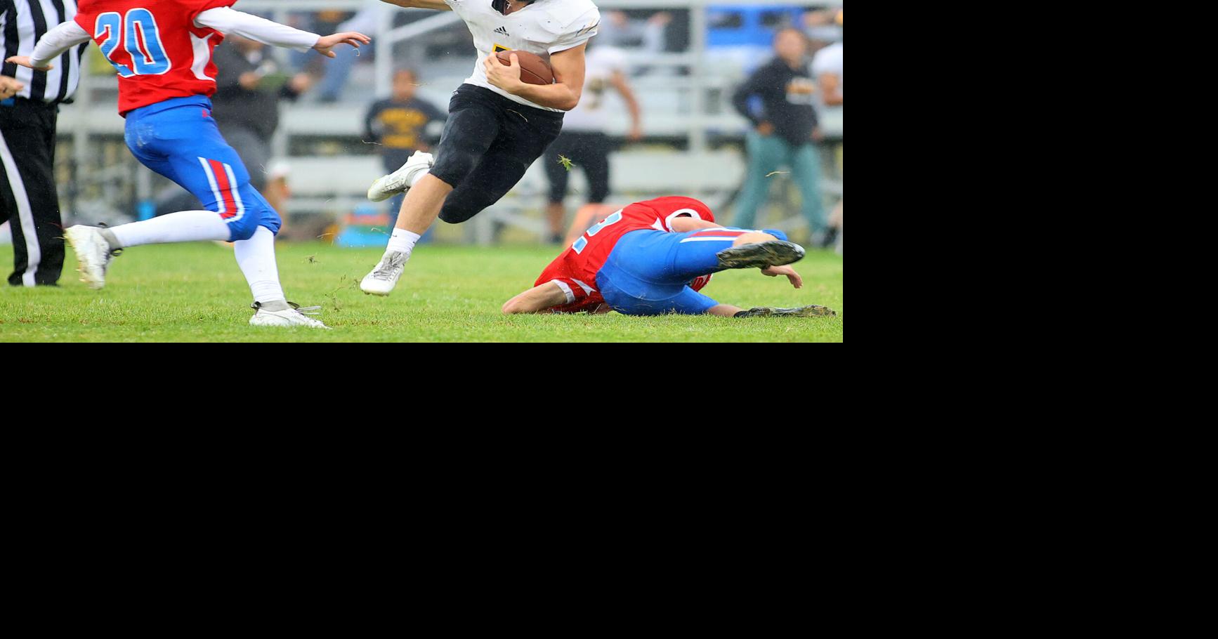 PHOTOS: Pioneer vs Caston football | Gallery | pharostribune.com