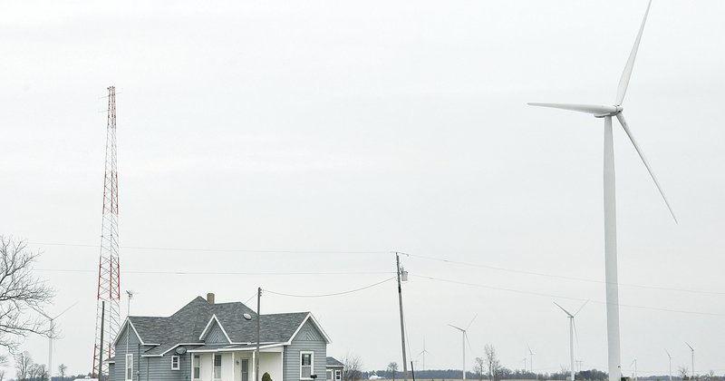 Proposed wind turbines spur debate | Local News | pharostribune.com