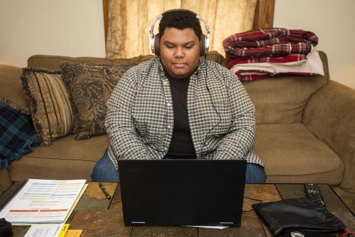 College students make rapid transition to online courses | Local News ...