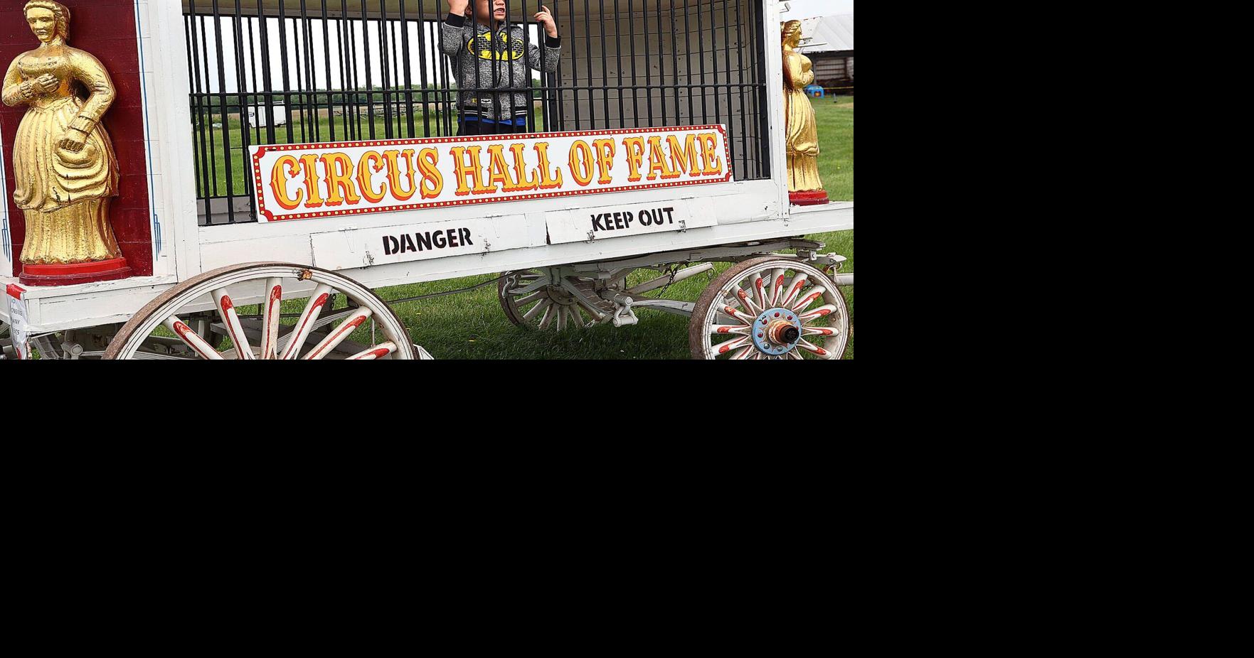 PHOTOS: Circus Hall of Fame | | pharostribune.com