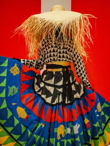 Storefront Windows Morph Into Theaters | | phillytrib.com