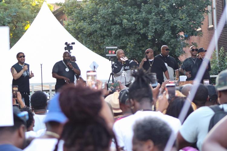 Odunde joy!: Photos from America's largest Black, African cultural ...