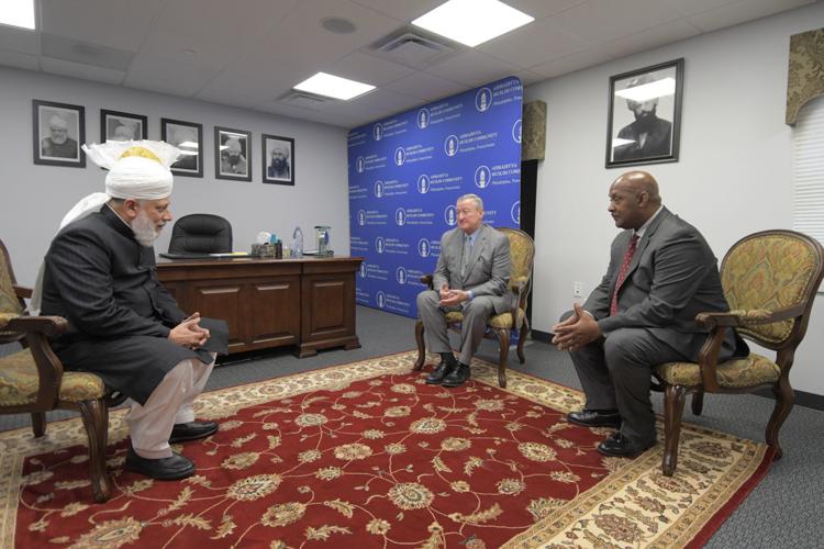 Philadelphia's largest mosque welcomes all | Religion | phillytrib.com