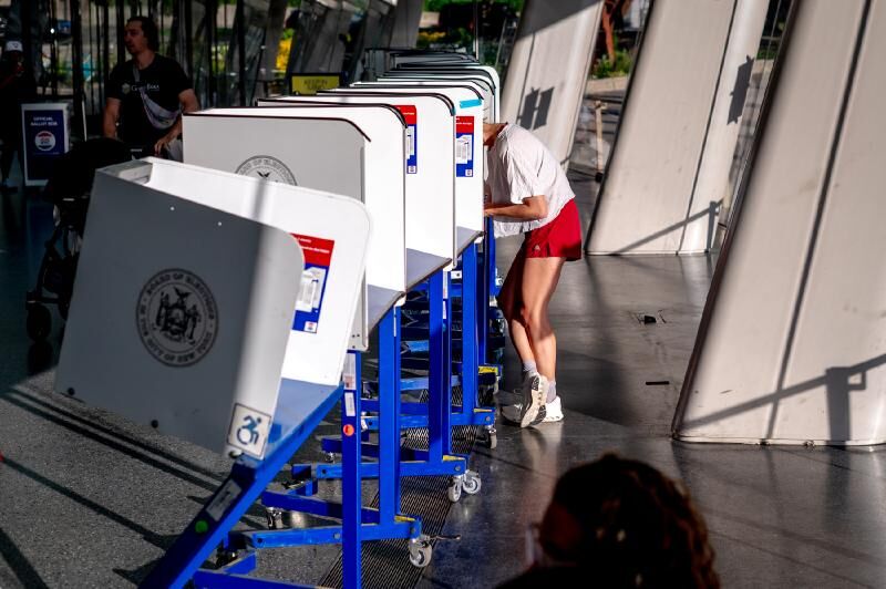 Mamdani Leads Cuomo in Democratic Primary for NYC Mayor as Count ...