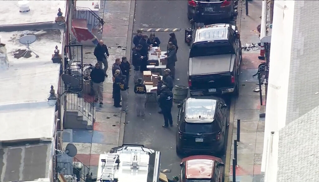 FBI indicts dozens of people in Philadelphia on drug charges | Local ...