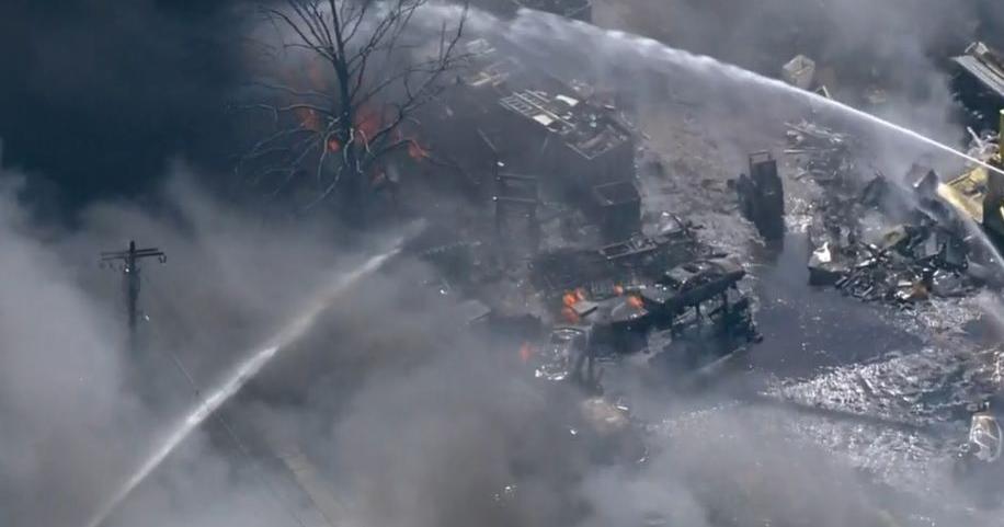 120 firefighters respond to massive junkyard fire in North Philadelphia ...