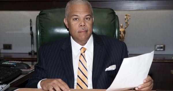 Sen. Williams walks his talk with fitness | Metros | phillytrib.com