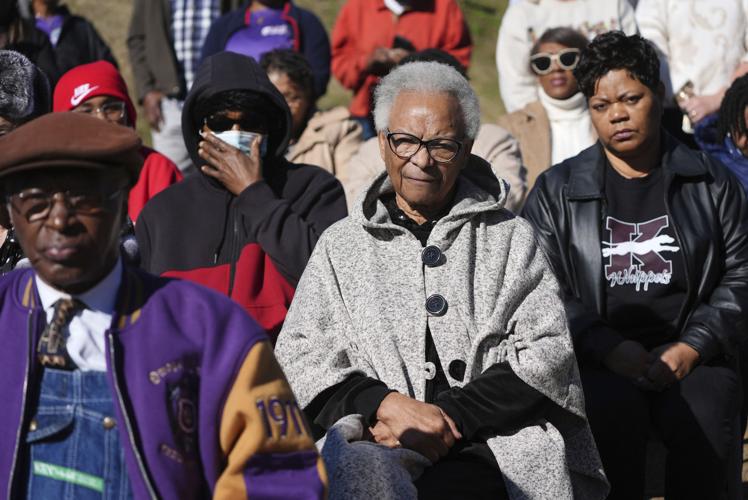 Civil rights icon James Meredith is honored in his Mississippi hometown ...