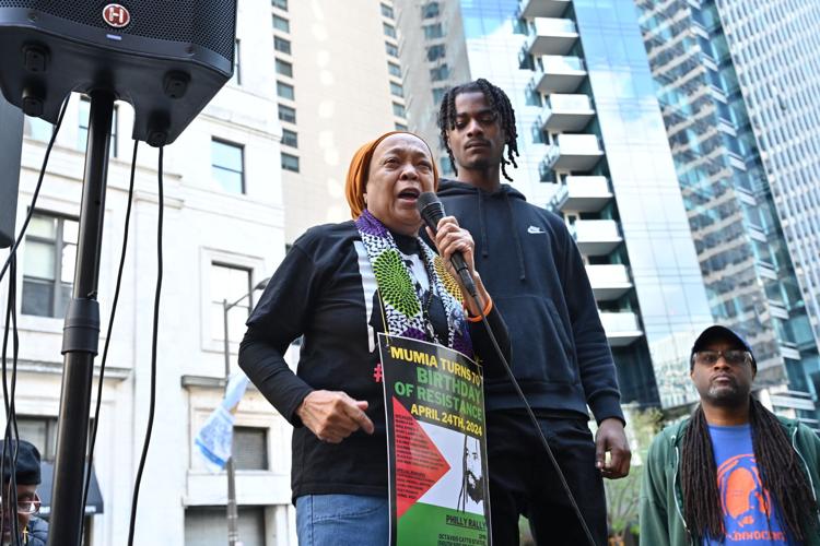 Protesters for Mumia Abu-Jamal disrupt traffic outside Philadelphia's ...