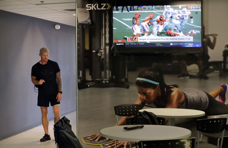 Breakfast Club helps former NFL players get healthy together | Health ...