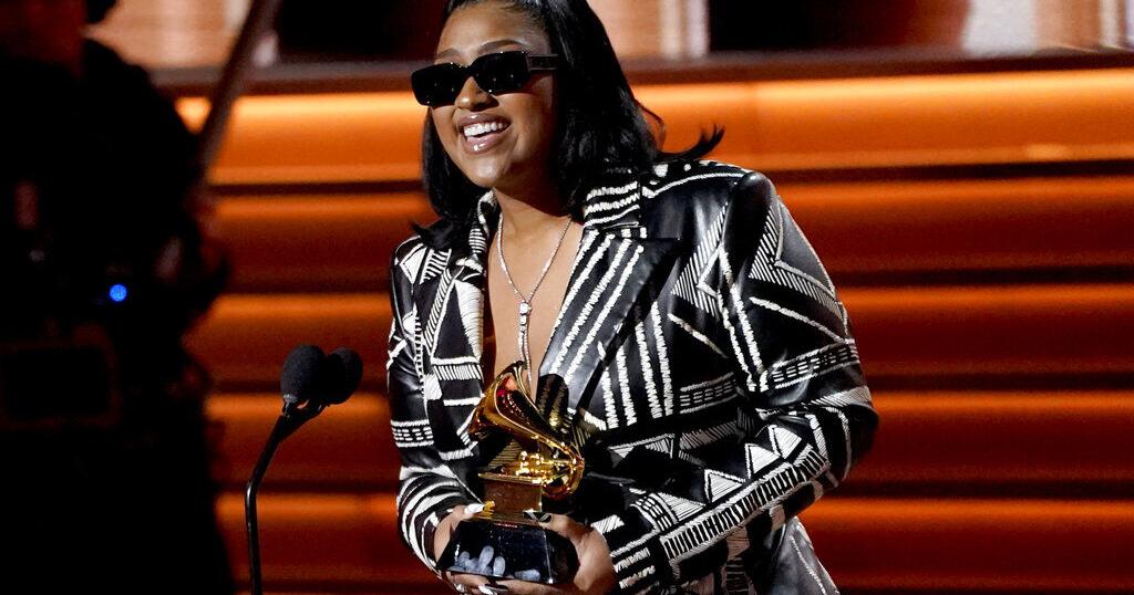 Jazmine Sullivan wins Grammy for best R&B album | Music | phillytrib.com