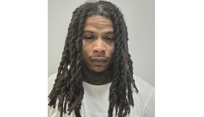 Man wanted after climbing 2 fences, escaping federal prison in Philly ...