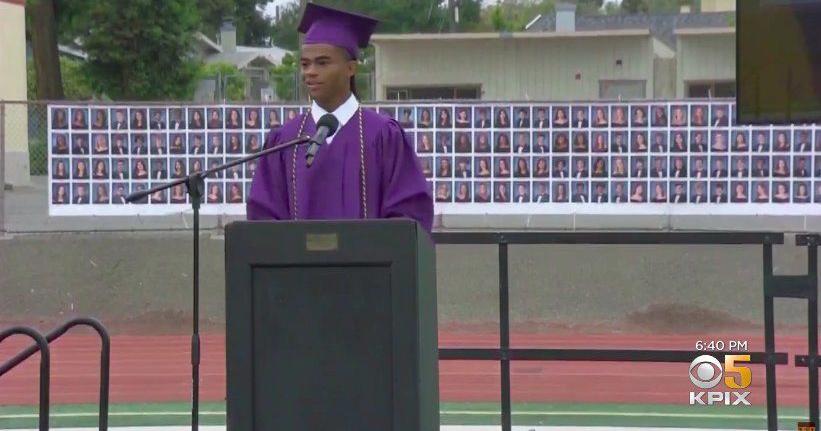 Ahmed Muhammad becomes first Black male valedictorian in Oakland Tech’s ...