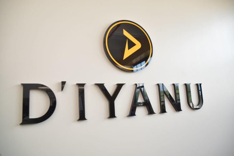 D'IYANU brings African prints to the runways of Philly Fashion Week ...