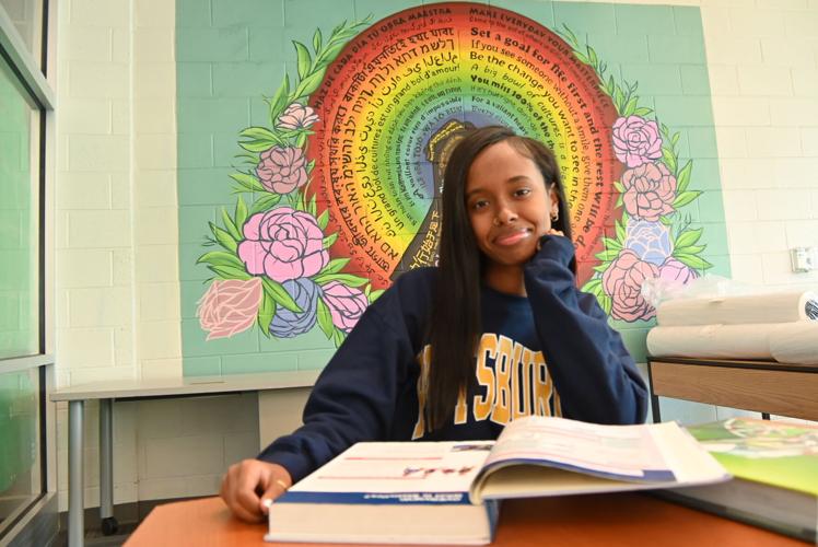 Carver E&S senior earns full ride, pursues political science | Local ...