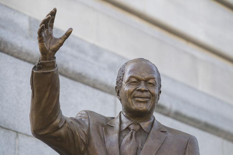 Sculptor chosen for U.S. Capitol statue of teen who fought school ...