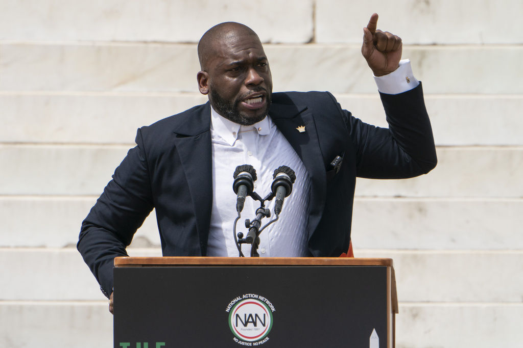 Rev. Jamal Bryant declares Target boycott victory as some activists say ...