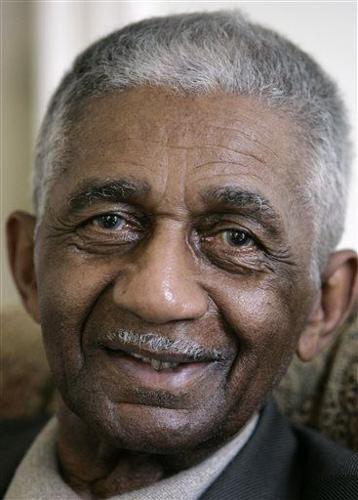 Harlem Globetrotters great Marques Haynes dies at 89 | National ...