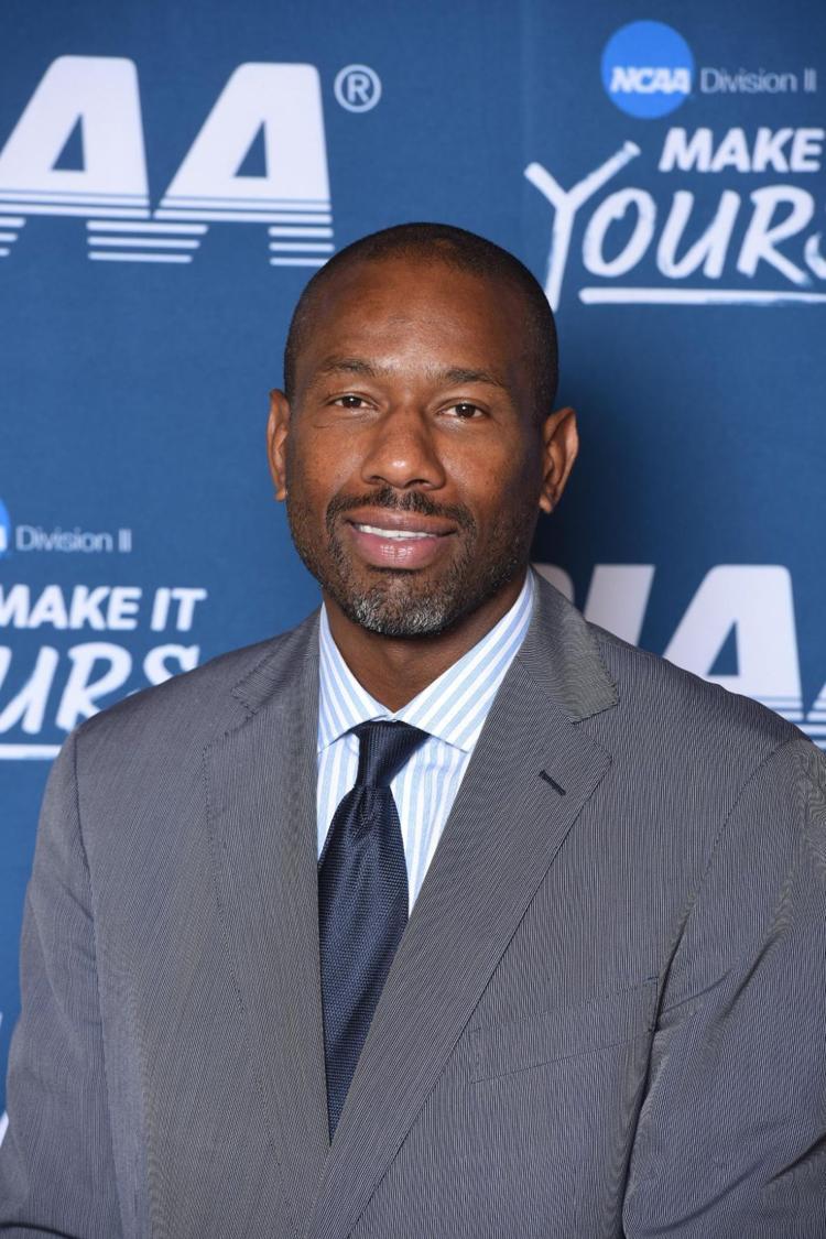 Doug Overton named CIAA Coach of the Week | Sports | phillytrib.com