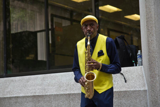 Meet the Old City saxophonist bringing music and ‘good vibrations’ to ...