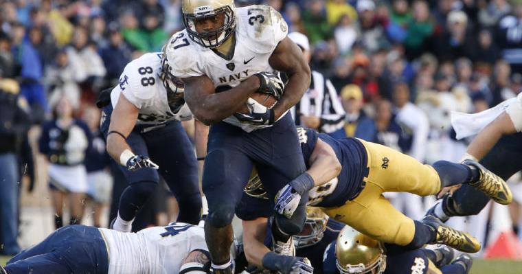 Defense secretary: Navy's Reynolds, Swain can play in NFL ...