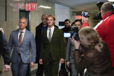 Judge denies request to dismiss case against man charged in NYC subway ...