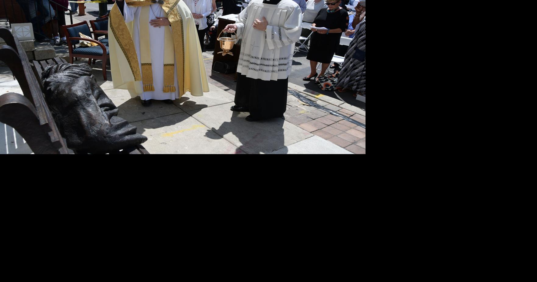 'Homeless Jesus' statue blessed at St. John's Hospice | Religion ...