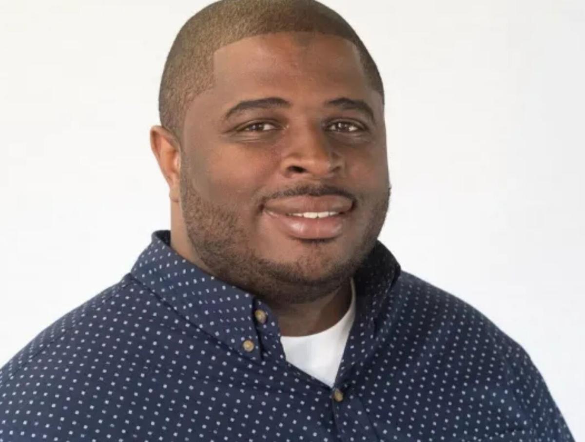 Mayor names 48th Ward leader Anton Moore as director of public ...