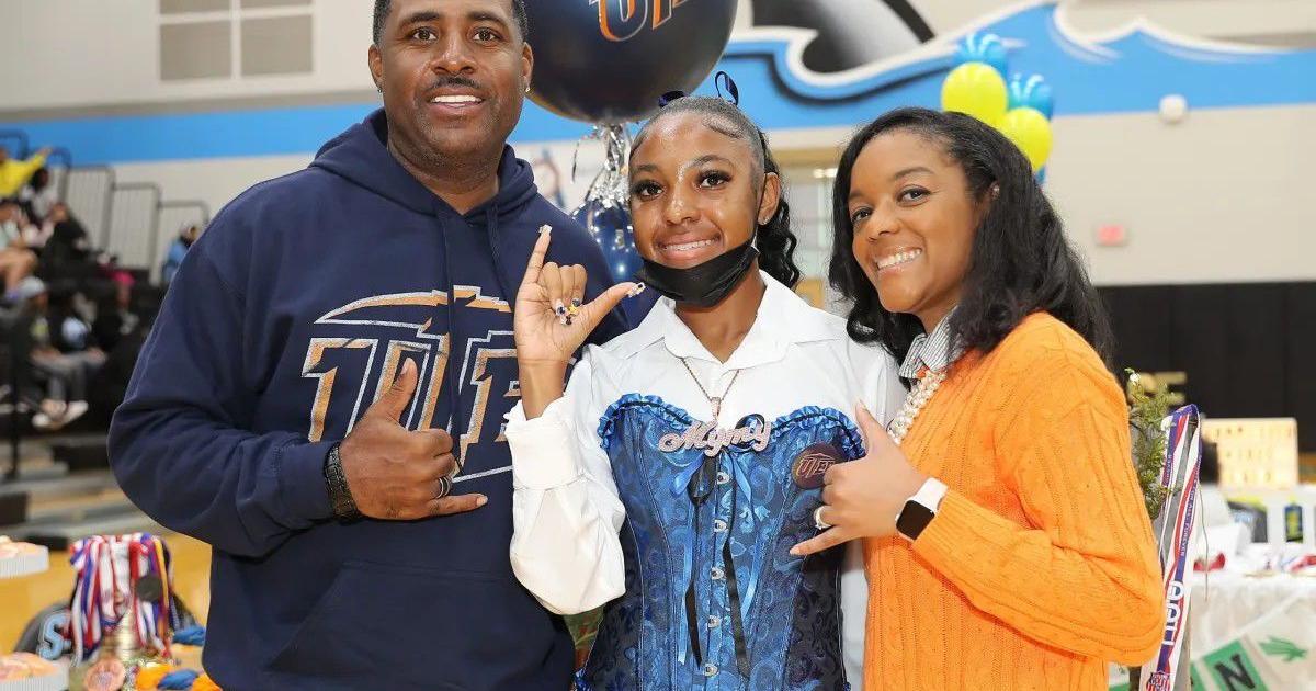 Houston senior receives over $1 million in scholarship offers ...