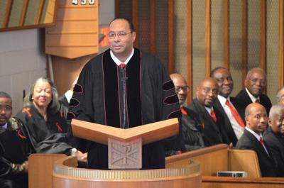 Pastor Robertson celebrates anniversary at Grace Baptist Church ...