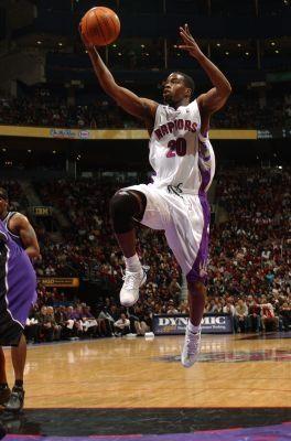 Alvin Williams gives back with hoops camp | Baseball | phillytrib.com