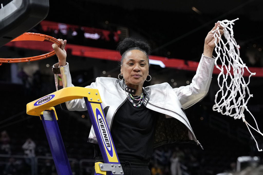 Did You Know: Facts about Dawn Staley (Women's History Month) | The ...