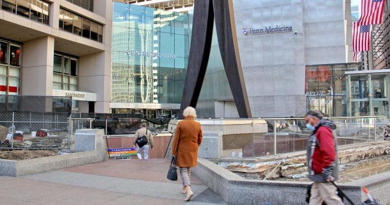 Person goes into Center City SEPTA station after being stabbed above ...