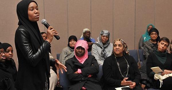 Councilwoman offers Muslim women insight, advice | Religion ...