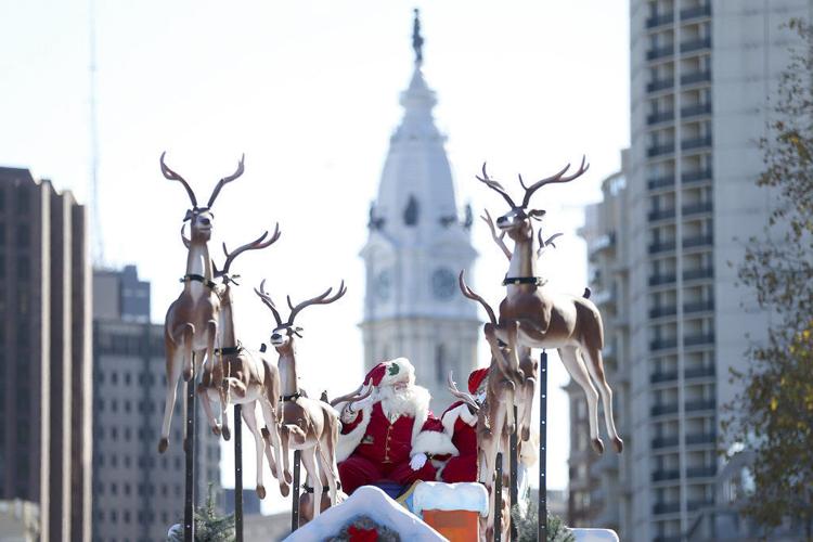 PHOTOS: Philadelphia Thanksgiving Day parade rolls on despite cold ...