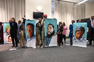 Philly district attorney unveils murals to memorialize victims of gun ...