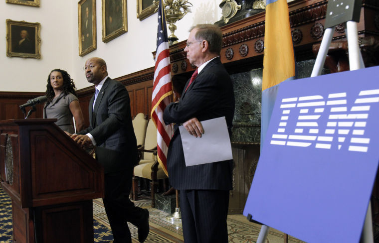 Nutter supports rise in state, federal minimum wage | News | phillytrib.com